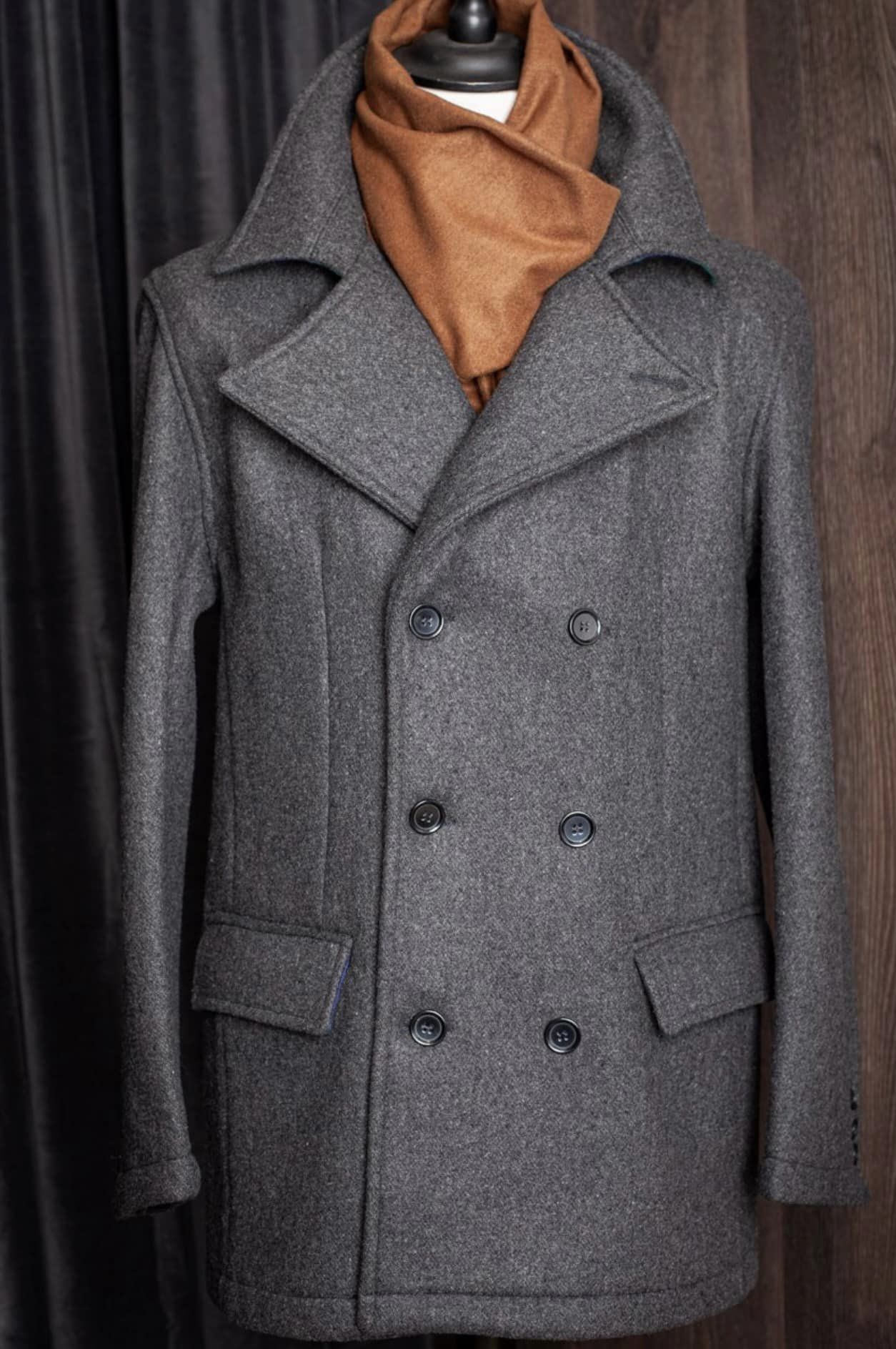 Verslun Guðsteins EyjólfssonarFrakki 2